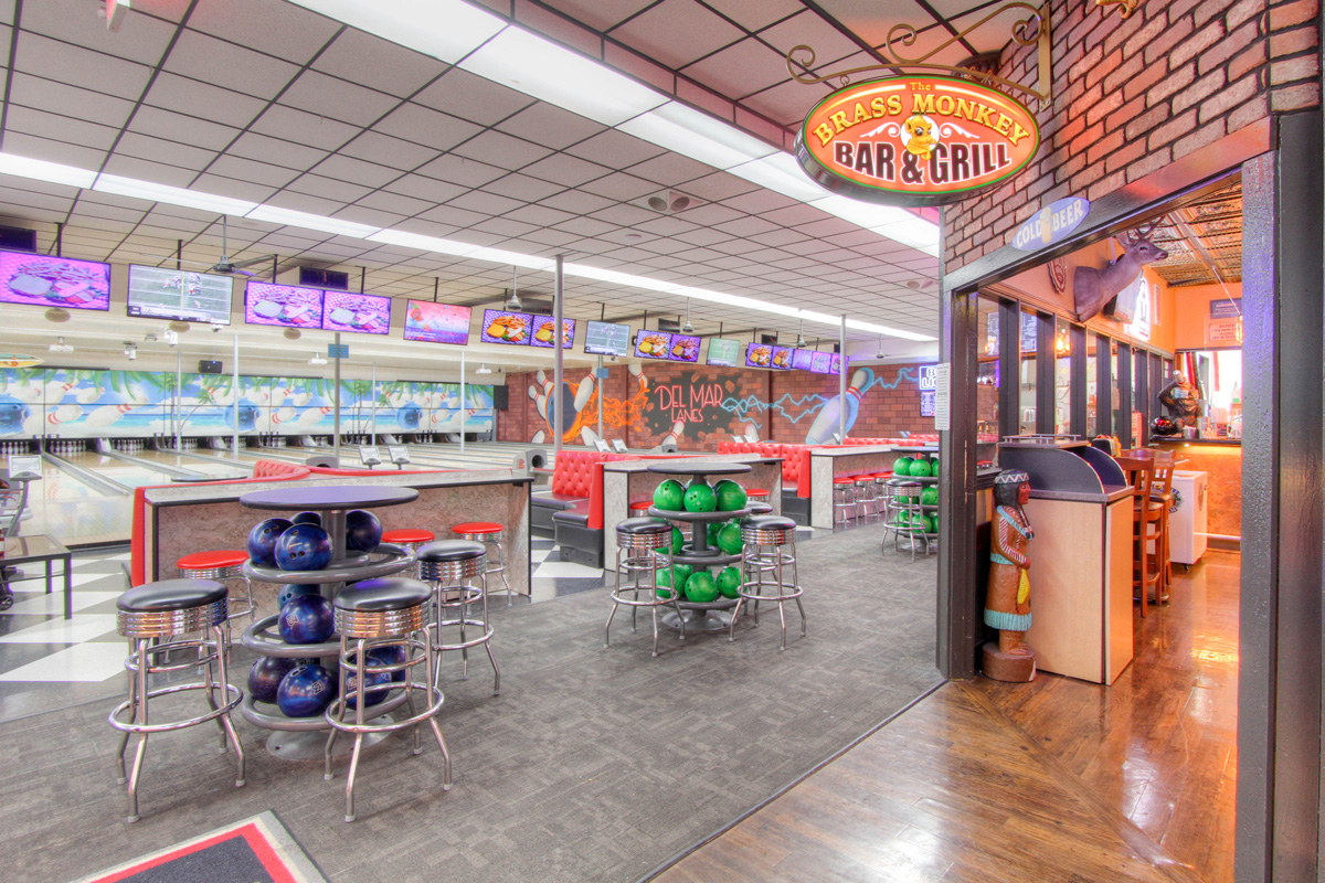About - Del Mar Lanes